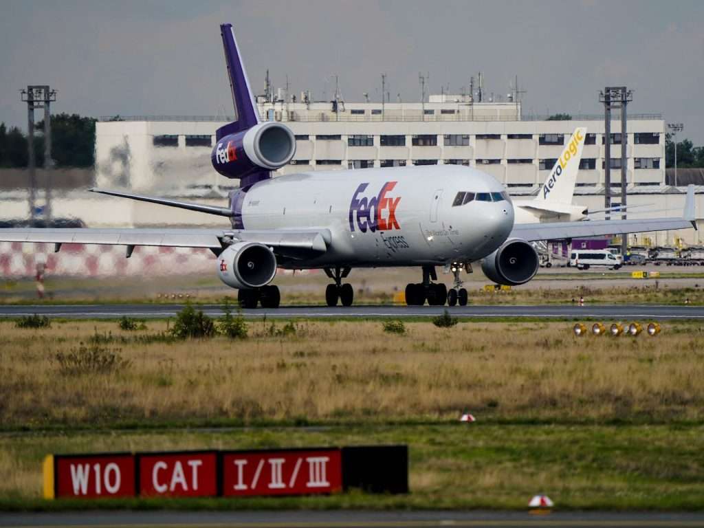 Case Study: AI-Powered Logistics at FedEx - AIX | AI Expert Network